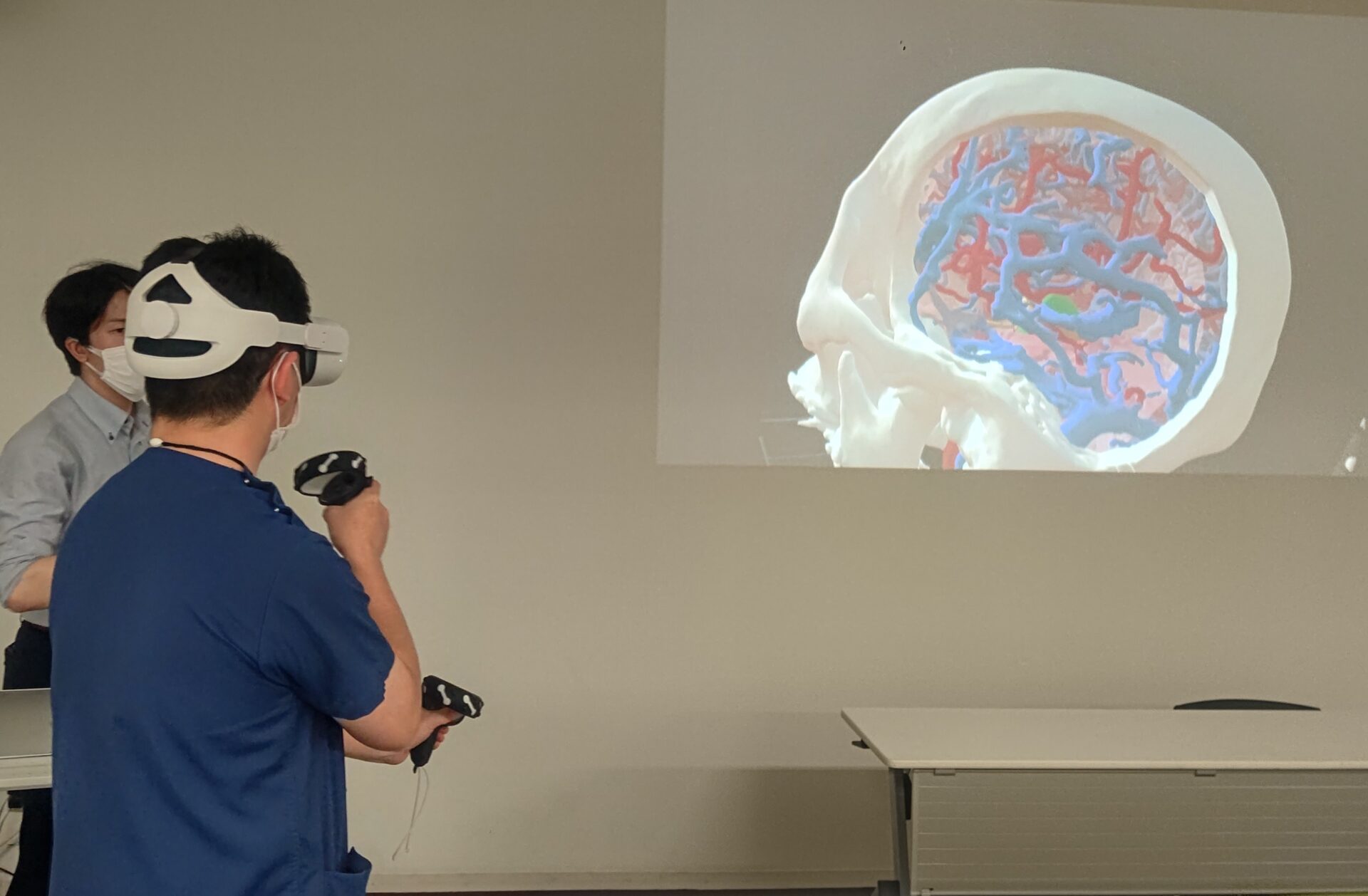 MetaQuest を用いたVRを医学教育に導入 ｜ 日本医科大学 脳神経外科学教室